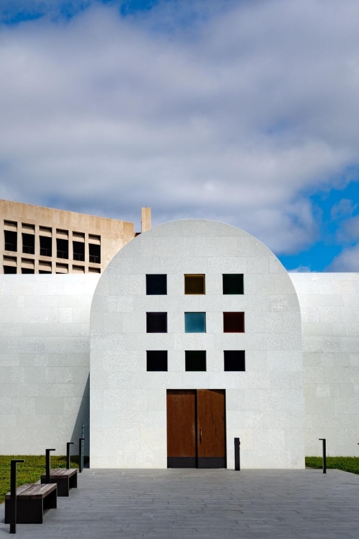 Heartbeats of Austin: A Romantic Journey Through Time - Exploring the Itinerary and Its Significance