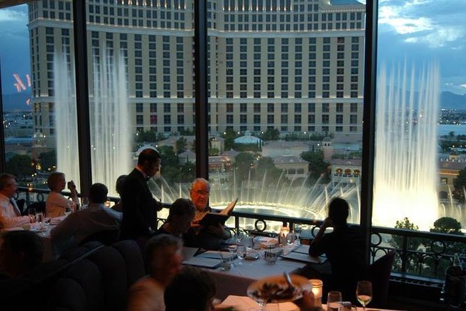 Helicopter Flight of the Las Vegas Strip with Eiffel Tower Dinner - The Sum Up