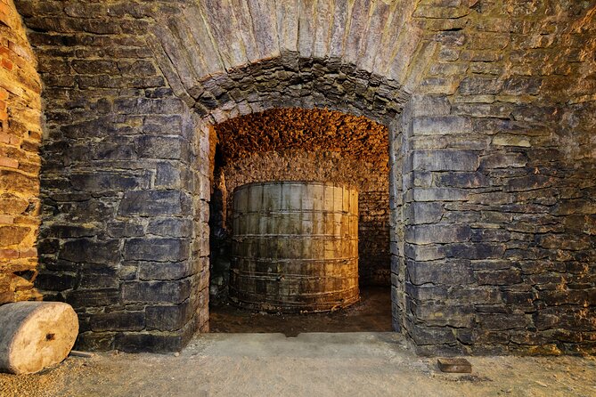 Hidden Brewery Caverns Tour in Cincinnati with Beer Tasting - Exploring Cincinnati’s Hidden Tunnels and Brewing Heritage
