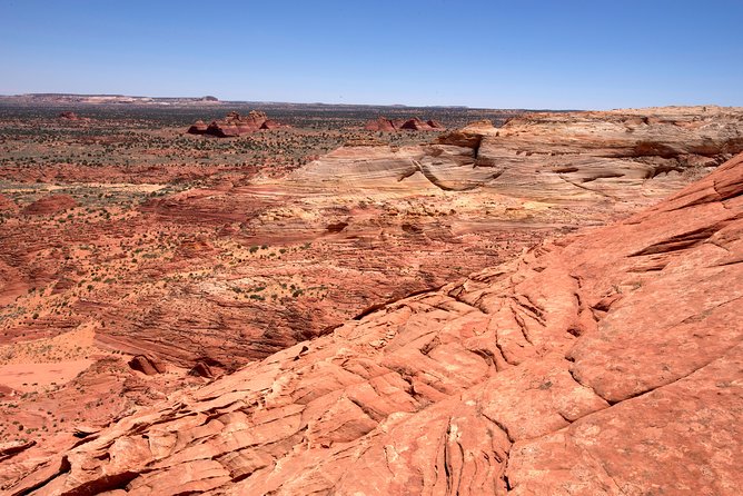 Hiking in Kanab: Famous Teepees of Vermilion Cliffs National Monument near Wave - The Guides and the Experience