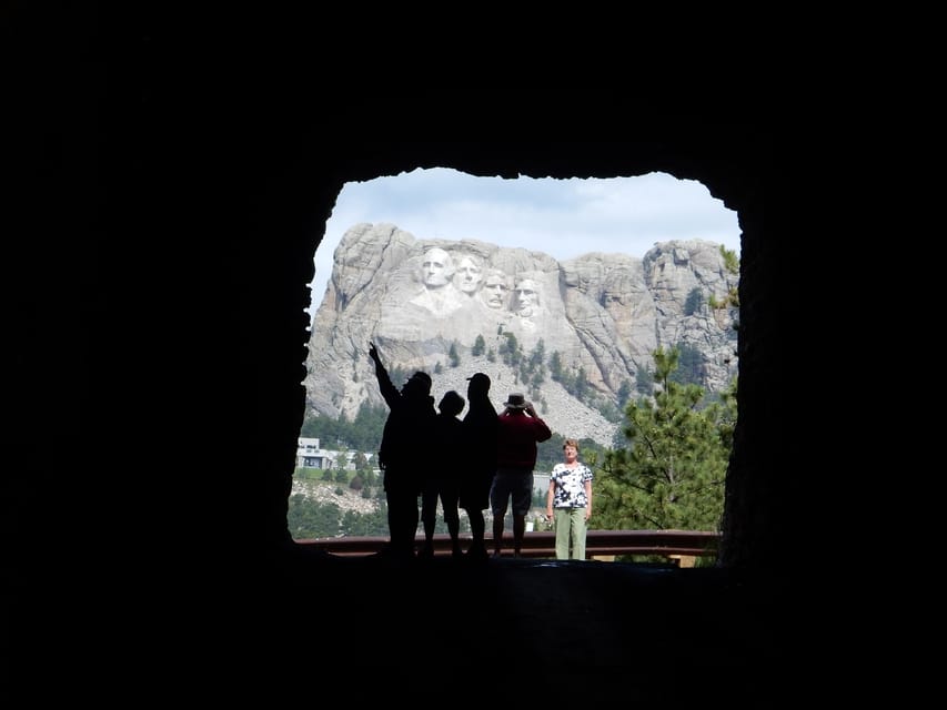 Hill City: Private Mount Rushmore, Crazy Horse & More Tour - An In-Depth Look at the Tour Itinerary