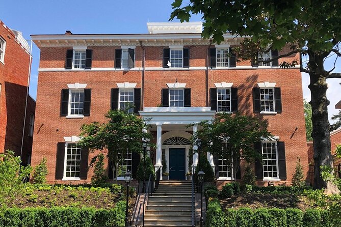 Historic Georgetown: History, Gossip, & Architecture Walking Tour - Who Will Love This Tour?