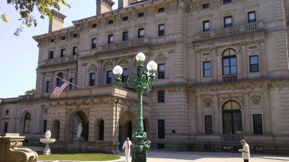 Historic Highlights of Newport,RI with with the Gilded Age - A Detailed Breakdown of the Tour Experience