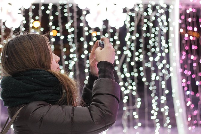 Holiday Scavenger Hunt in Huntington Beach by Holly Jolly Hunt - What to Expect During Your Holly Jolly Hunt