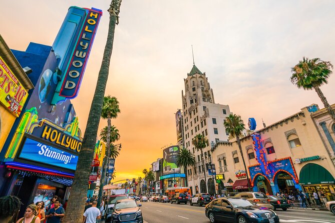 Hollywood and Celebrity Homes Bus Tour - Transportation, Group Size, and Duration