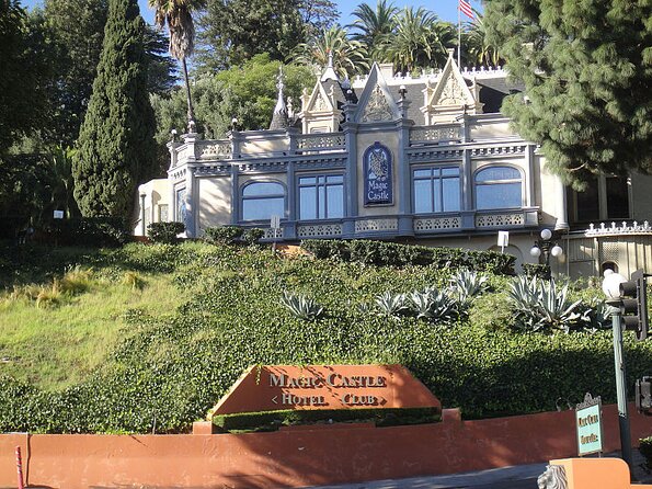 Hollywood Boulevards Haunting History and Hidden Gems: A Self-Guided Audio Tour - In The Sum Up: Who Would Love This Experience?