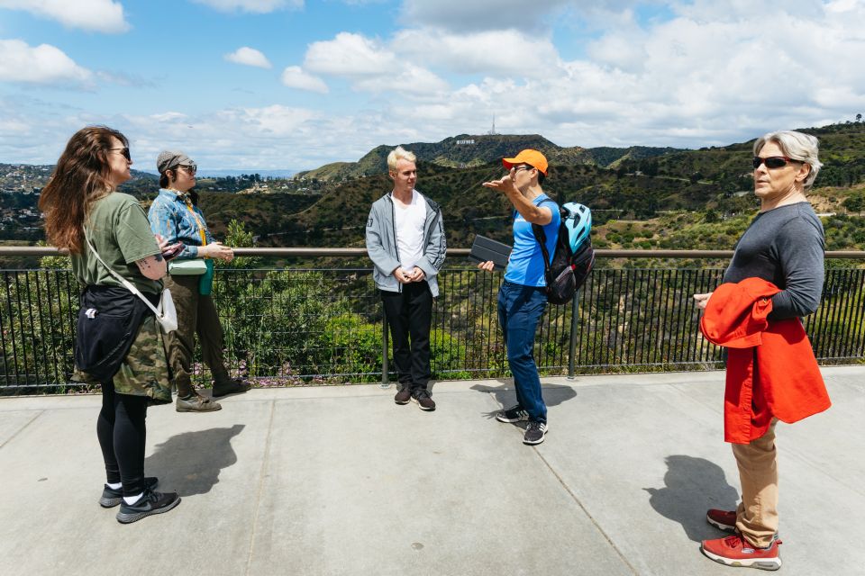 Hollywood Sign Hiking Tour to Griffith Observatory - Key Points