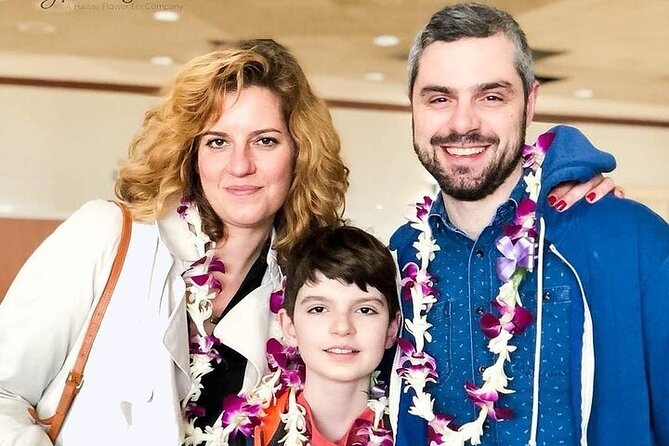 Honeymoon Airport Lei Greeting on Kona Hawai'i - Who Will Love This Experience?