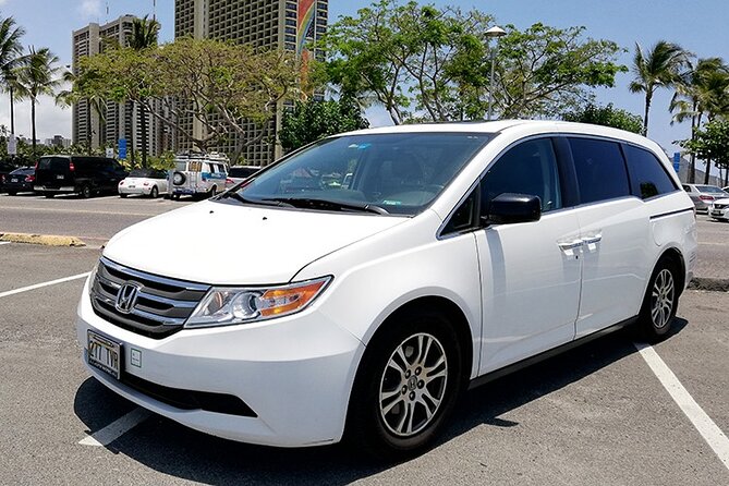 Honolulu Airport & Waikiki Hotels Private Transfer by Minivan (up to 5 people) - The Sum Up
