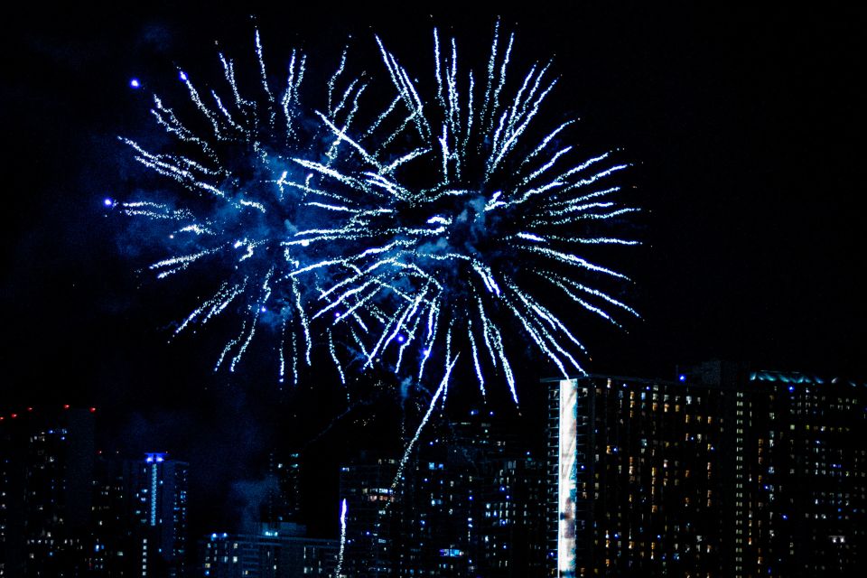 Honolulu: Friday Night Fireworks Cruise with Music - Duration and Practicalities