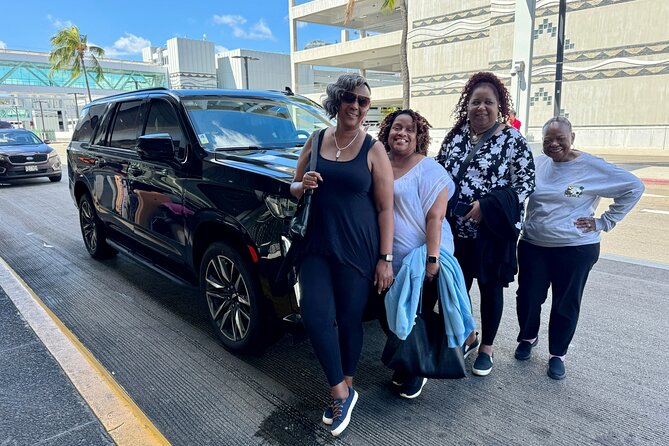 Honolulu Luxury Transfer - Hotel, Airport, Port (1-5 passengers) - Vehicle and Comfort: What You’ll Ride In