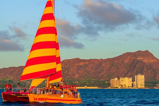 Honolulu Sunset Sail from Kewalo Harbor Including Drinks - Key Points