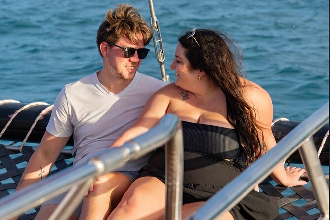 Honolulu Sunset Sail from Kewalo Harbor Including Drinks - FAQ