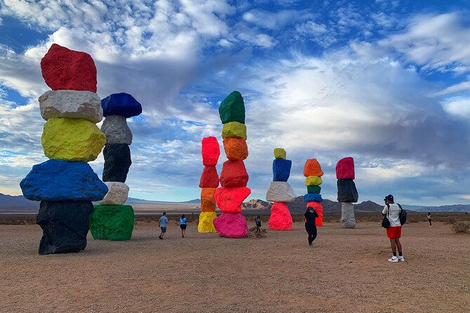 Hoover Dam Walk-On-Top Tour w/ Seven Magic Mountains & Vegas Sign - A Detailed Look at the Tour Experience