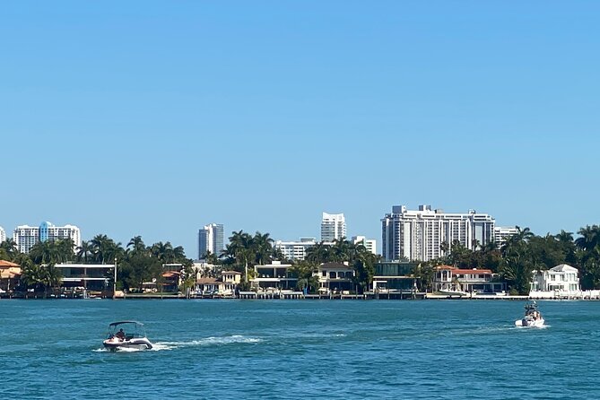 Hop-On Hop-Off Cruise Ticket in Bayside and South Beach in Miami - Key Points