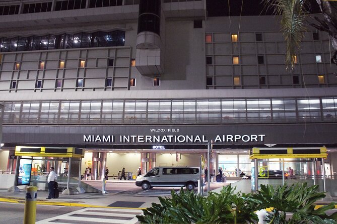 Hotel's To Port & Airport Transfer - Who Should Book This Transfer?