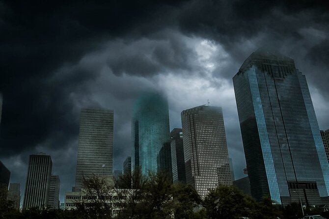 Houston Ghosts and Hauntings By US Ghost Adventures - Houston Ghosts and Hauntings By US Ghost Adventures: A Complete Review