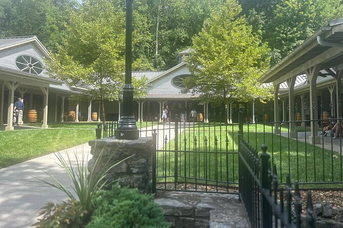 Jack Daniels Private Distillery and Dine Tour from Nashville - The Sum Up: Who Is This Tour Best For?
