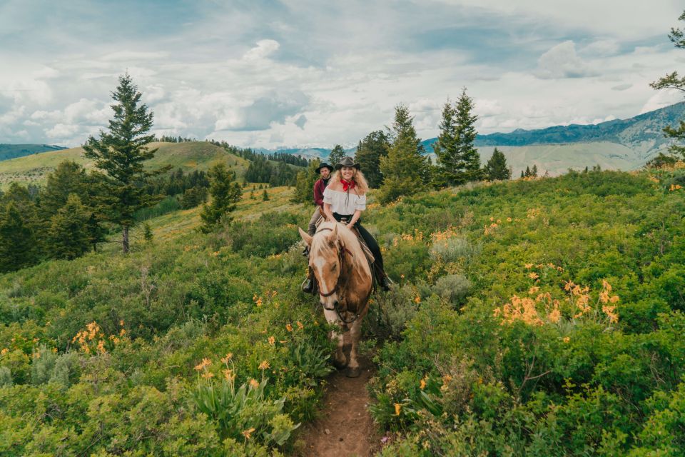 Jackson Hole: Moose Meadow Horseback Tour with Breakfast - The Experience: What to Expect from This Wyoming Adventure
