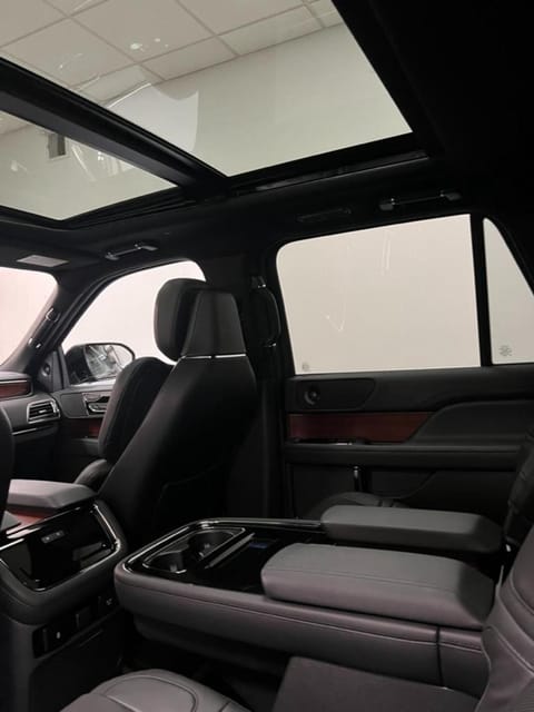 JFK Airport To Manhattan Luxury SUV Transfer - FAQs