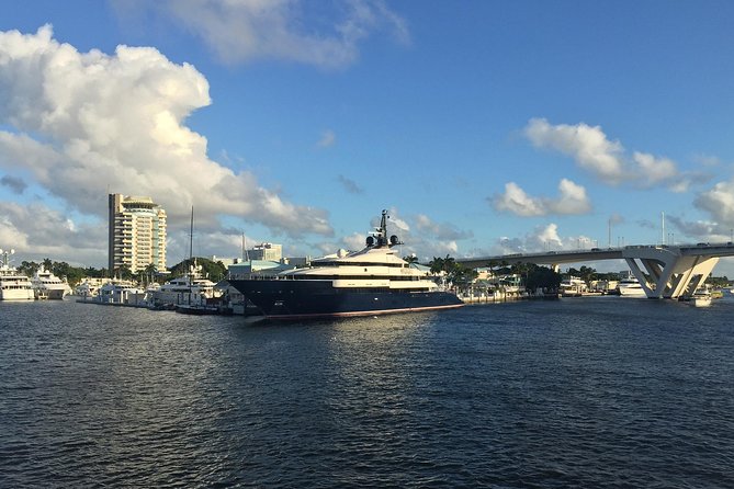 Jungle Queen Riverboat 90-Minute Narrated Sightseeing Cruise in Fort Lauderdale - FAQ