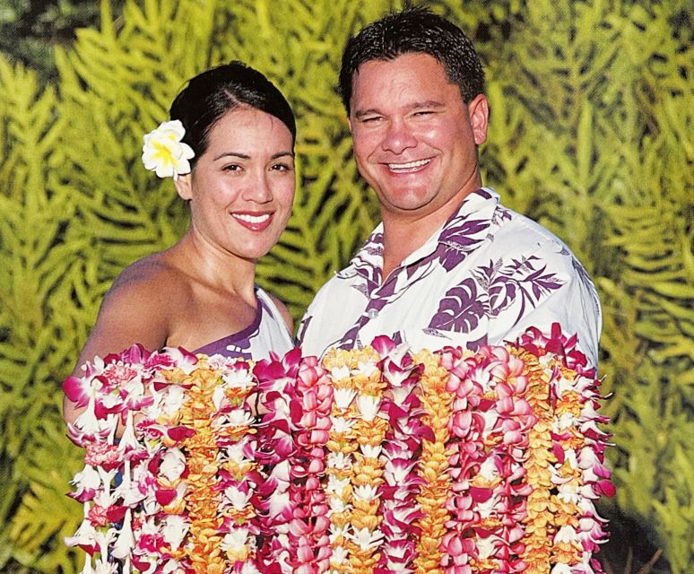Kahului Airport: Maui Flower Lei Greeting Upon Arrival - A Warm Welcome at Kahului Airport