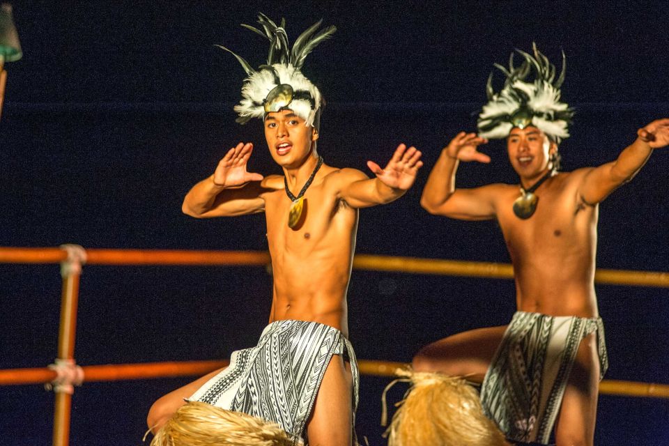 Kailua-Kona: Voyagers of the Pacific Luau with Buffet Dinner - Authenticity and Review Highlights