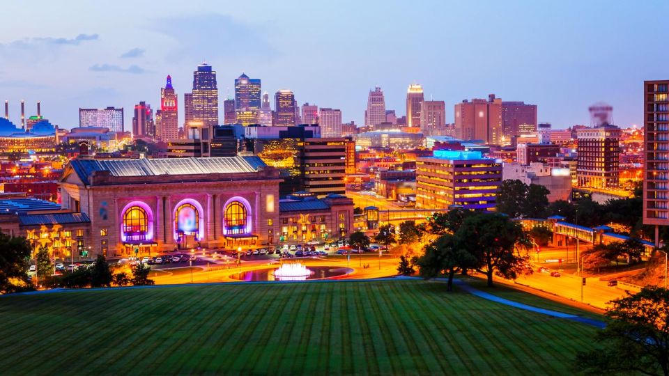 Kansas Citys Cultural Gems: A Walking Tour Experience - Deep Dive Into the Key Locations