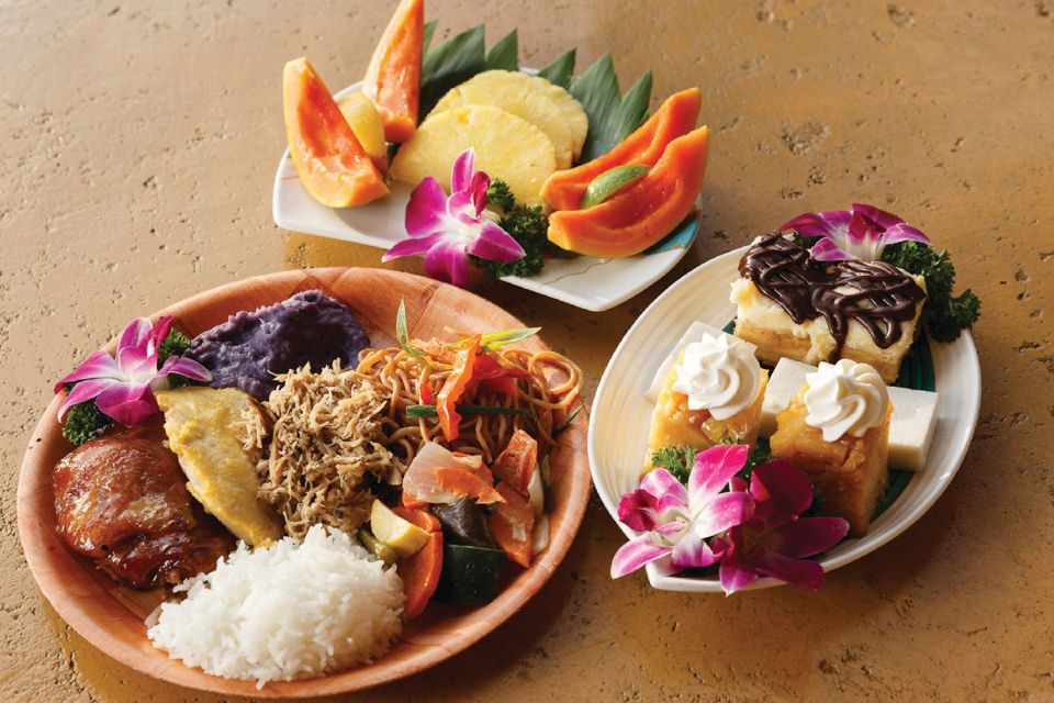 Kauai: Buffet Dinner with Open Bar and Luau Kalamaku Show - What’s Included in the Experience
