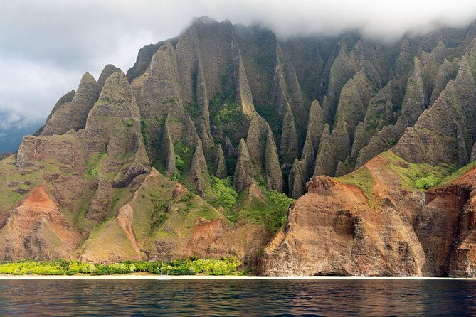 Kauai Deluxe Waterfall Safari: Helicopter Tour - Key Points