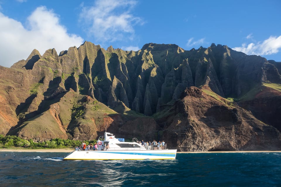 Kauai: Napali Sunset Dinner Cruise - The Itinerary in Detail