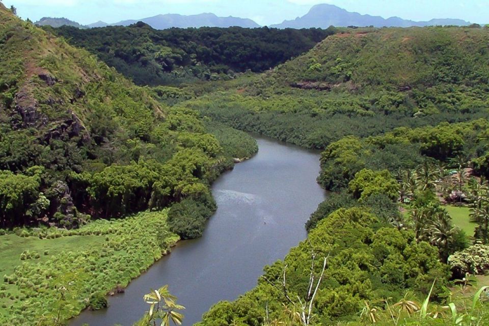 Kauai Northeast Tour, Fern Grotto River Cruise & Lighthouse - Kilauea Lighthouse & Wildlife Refuge