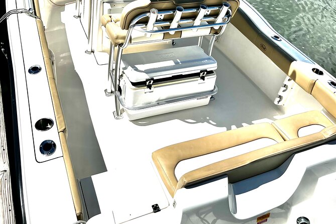 Key West Center Console Boat Rental With Sound and Seat Upgrade - Key Points  