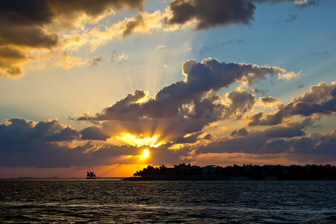 Key West: Smathers Beach & activities with a Sunset Catamaran & Open Bar - Transportation and Practicalities