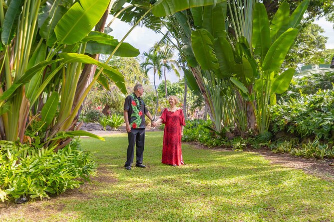 Kona Hawaii Photographer 25 minute session at Outrigger Resort - Who Should Consider This Experience?
