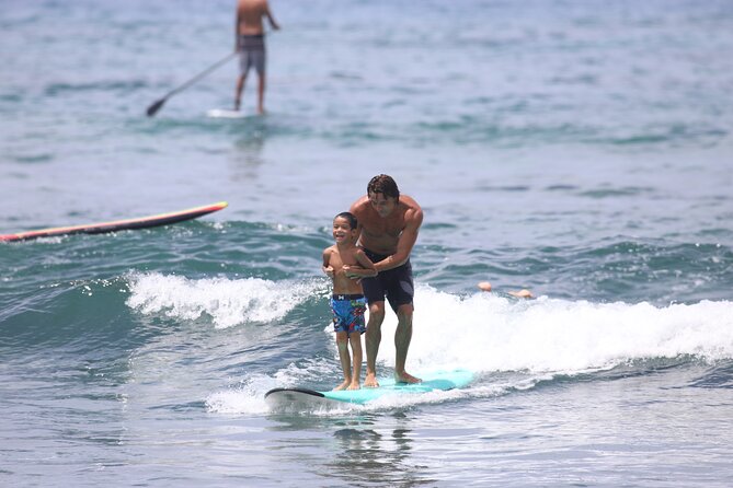 Kona Surf Lesson in Kahaluu - Gear and Equipment: What’s Included