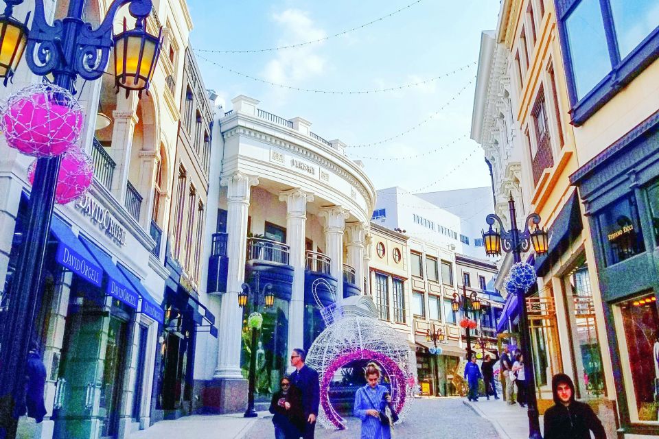 LA: City and Beach Highlights Tour with Transfer Options - Beverly Hills and Rodeo Drive — Window Shopping and Glamour