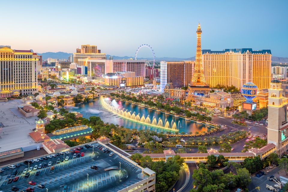 LA: San Francisco, Yosemite, Vegas, Grand Canyon 7-Day Tour - Las Vegas’ Glitz and the Drive Through Deserts