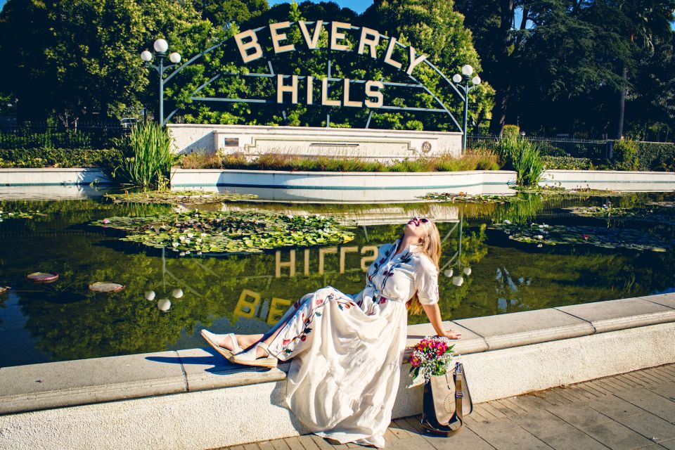 LA VIP Tour : Beverly Hills, Sunset Strip, & Hollywood Sign! - Transportation & Group Size