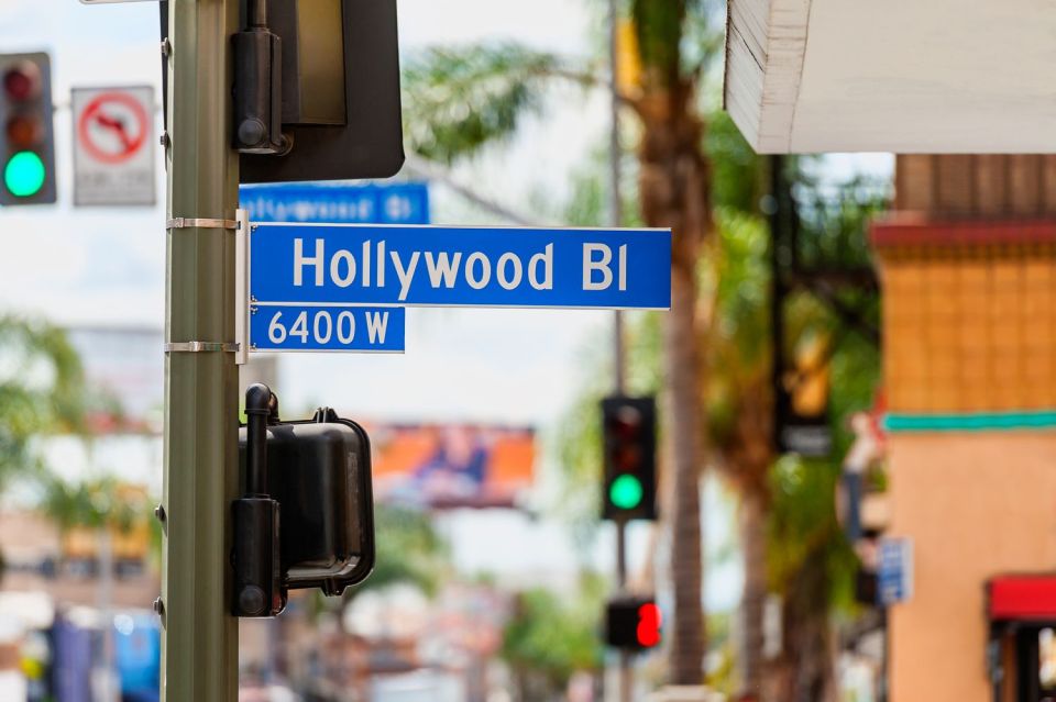 LA VIP Tour : Beverly Hills, Sunset Strip, & Hollywood Sign! - Guides and Experience  