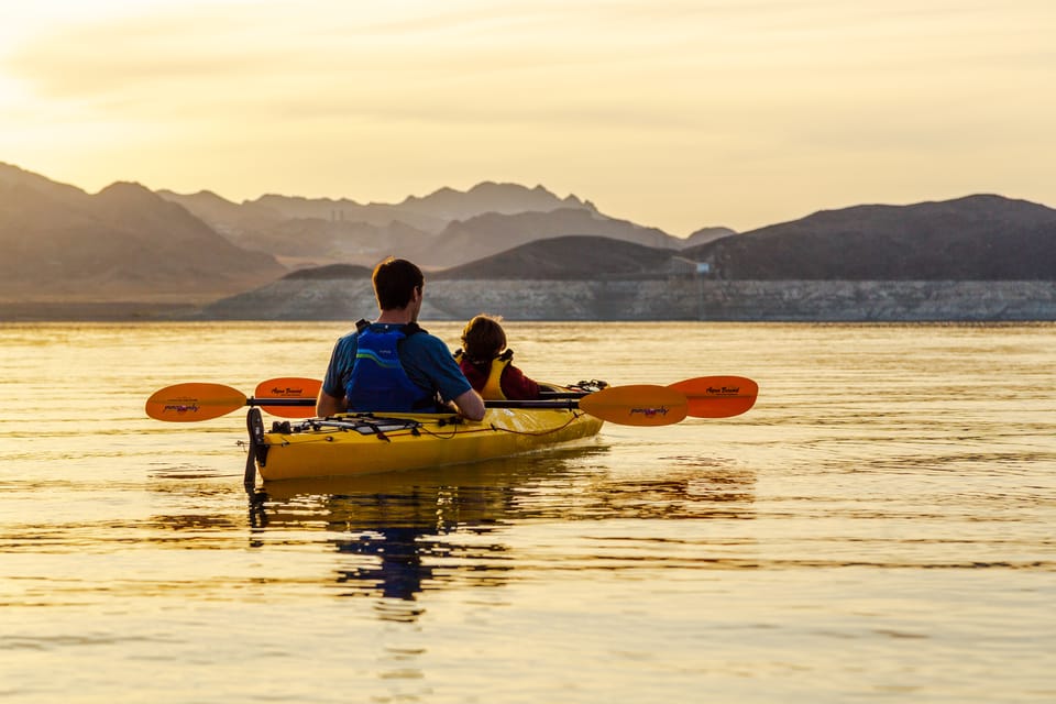 Lake Mead: Sunset Kayaking Tour with Dinner and Campfire - An Authentic Look at the Lake Mead Sunset Kayaking Tour