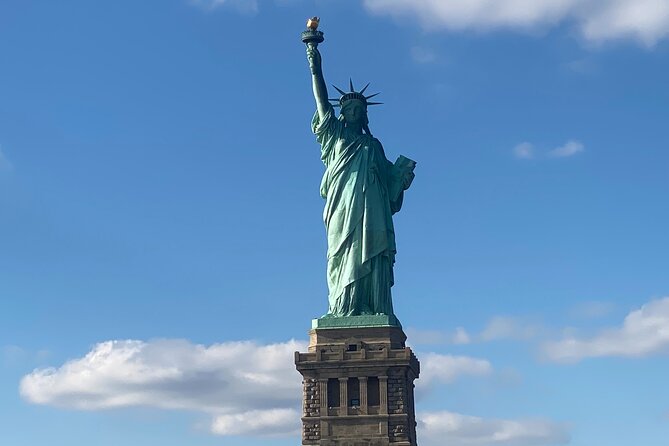 Landmark 60-minute NYC Cruise Near the Statue of Liberty - FAQ