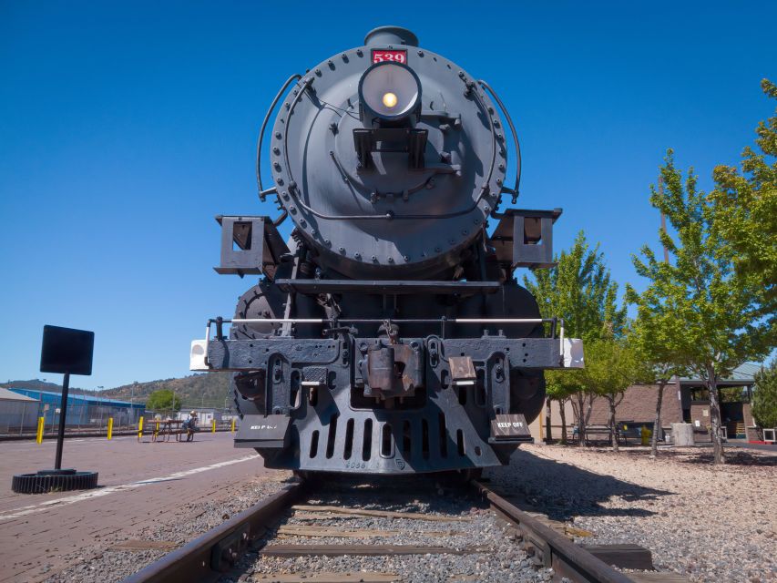 Las Vegas 2-Day Grand Canyon Railway Bearizona Meteor Crater - Introduction