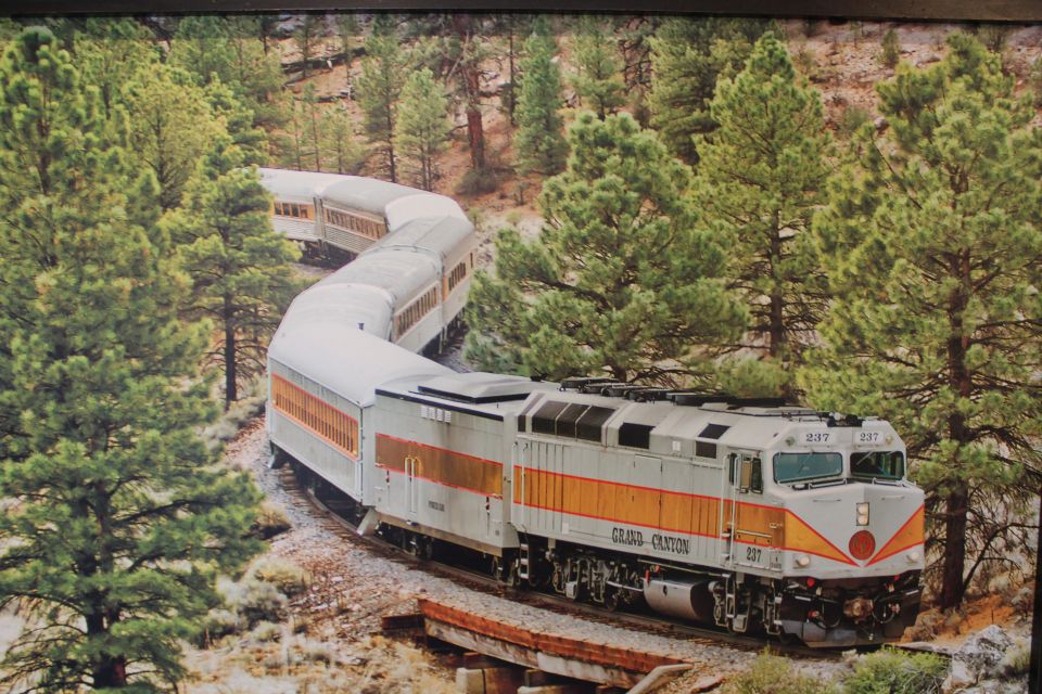 Las Vegas 2-Day Grand Canyon Railway Bearizona Meteor Crater - The Sum Up