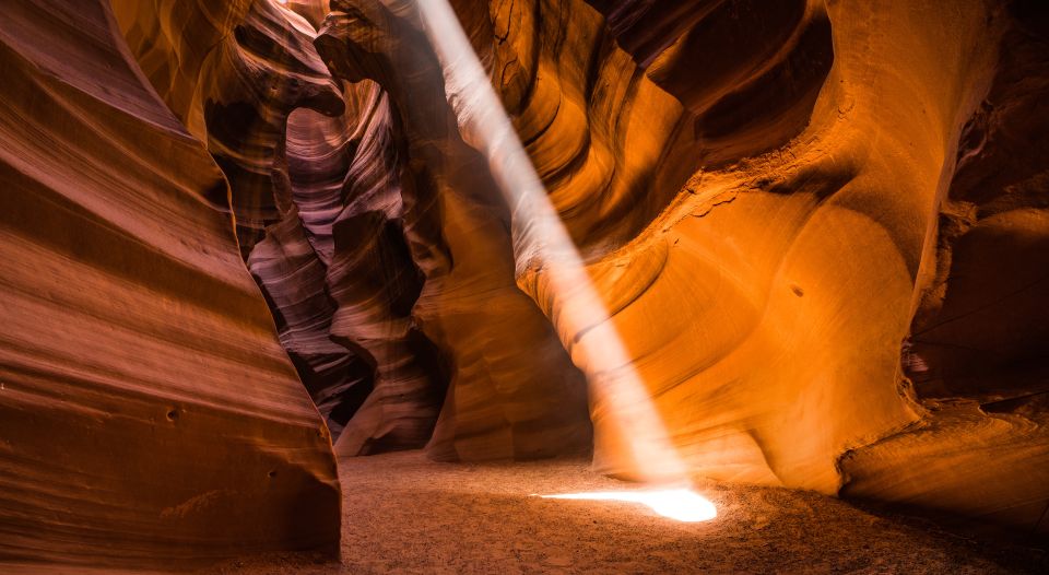Las Vegas: Antelope Canyon & Horseshoe Bend Private Tour - Key Points