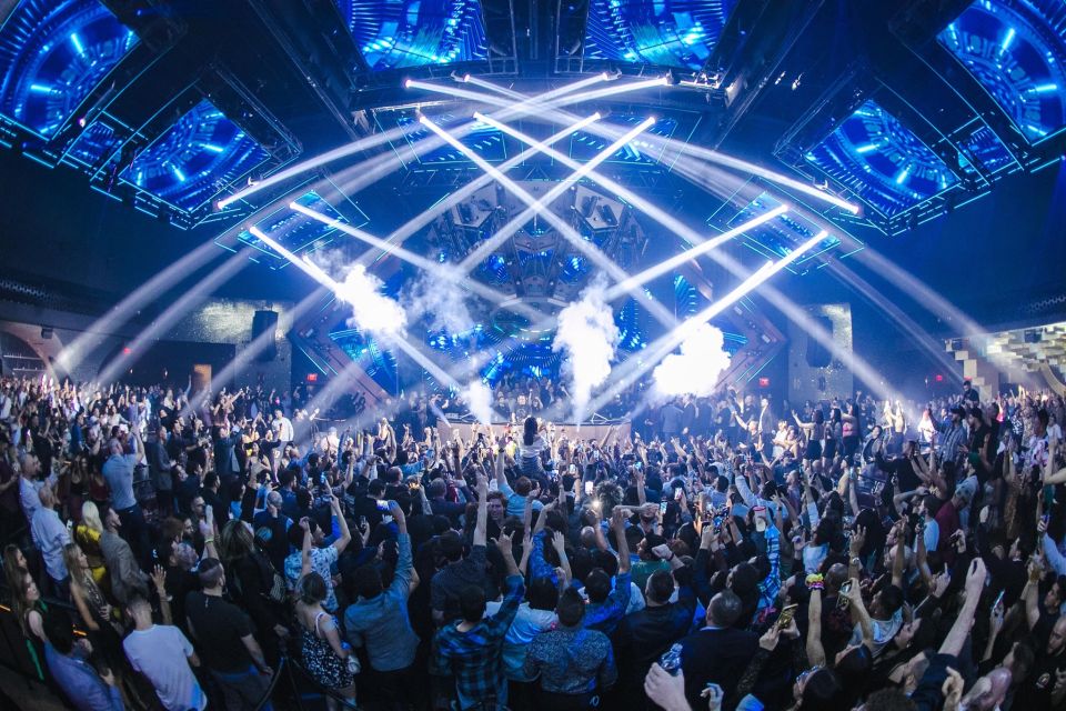 Las Vegas: Club Crawl by Party Bus w/ Free Drinks - How This Tour Compares to Other Vegas Nightlife Options