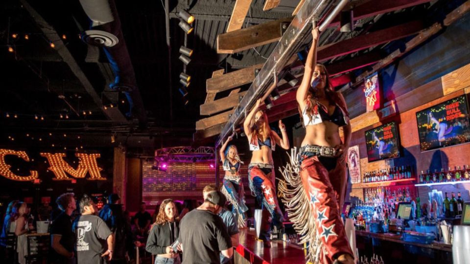 Las Vegas: Country Bar Crawl by Party Bus w/ Mixed Drinks - A Detailed Look at the Experience