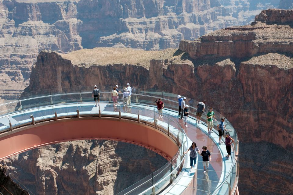 Las Vegas: Grand Canyon West Bus Tour with Guided Walk - Exploring the Grand Canyon West Bus Tour from Las Vegas: A Balanced Review