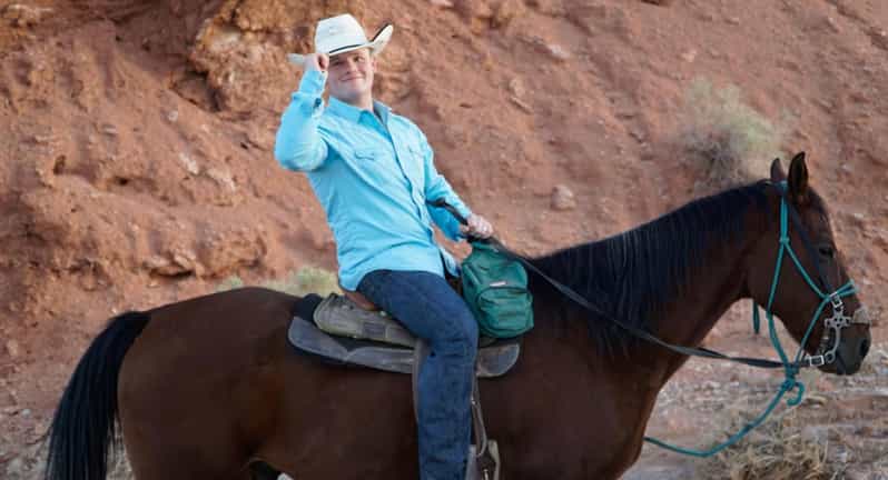 Las Vegas: Horseback Riding Tour with Lunch - The Scenic Trail and Desert Landscape