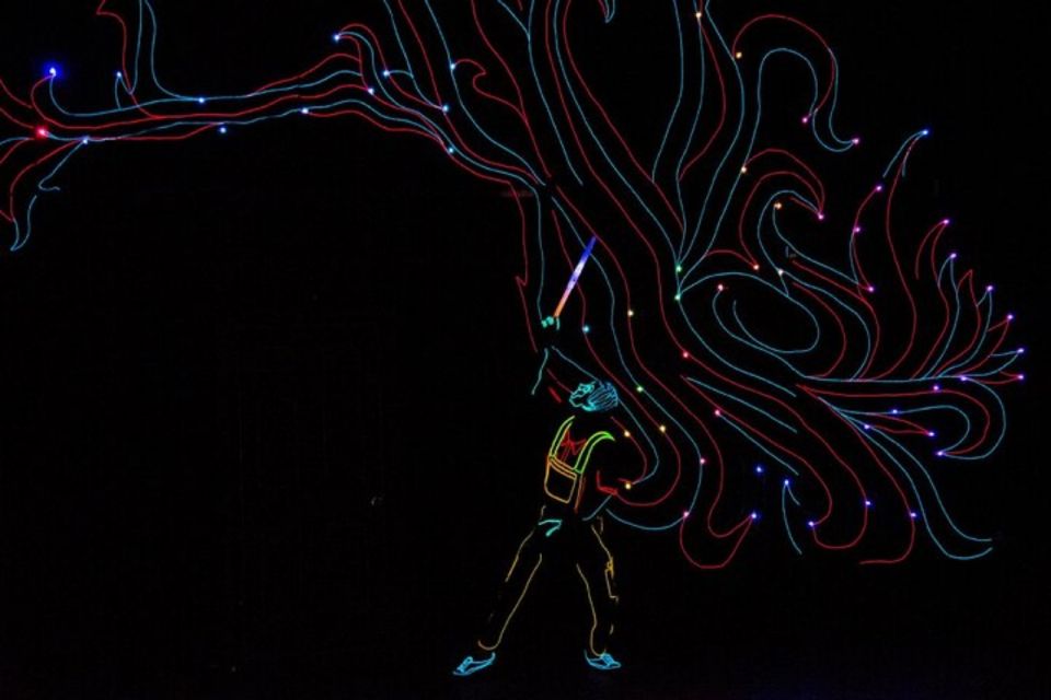 Las Vegas: iLuminate Show at The STRAT Admission Ticket - The Show Experience